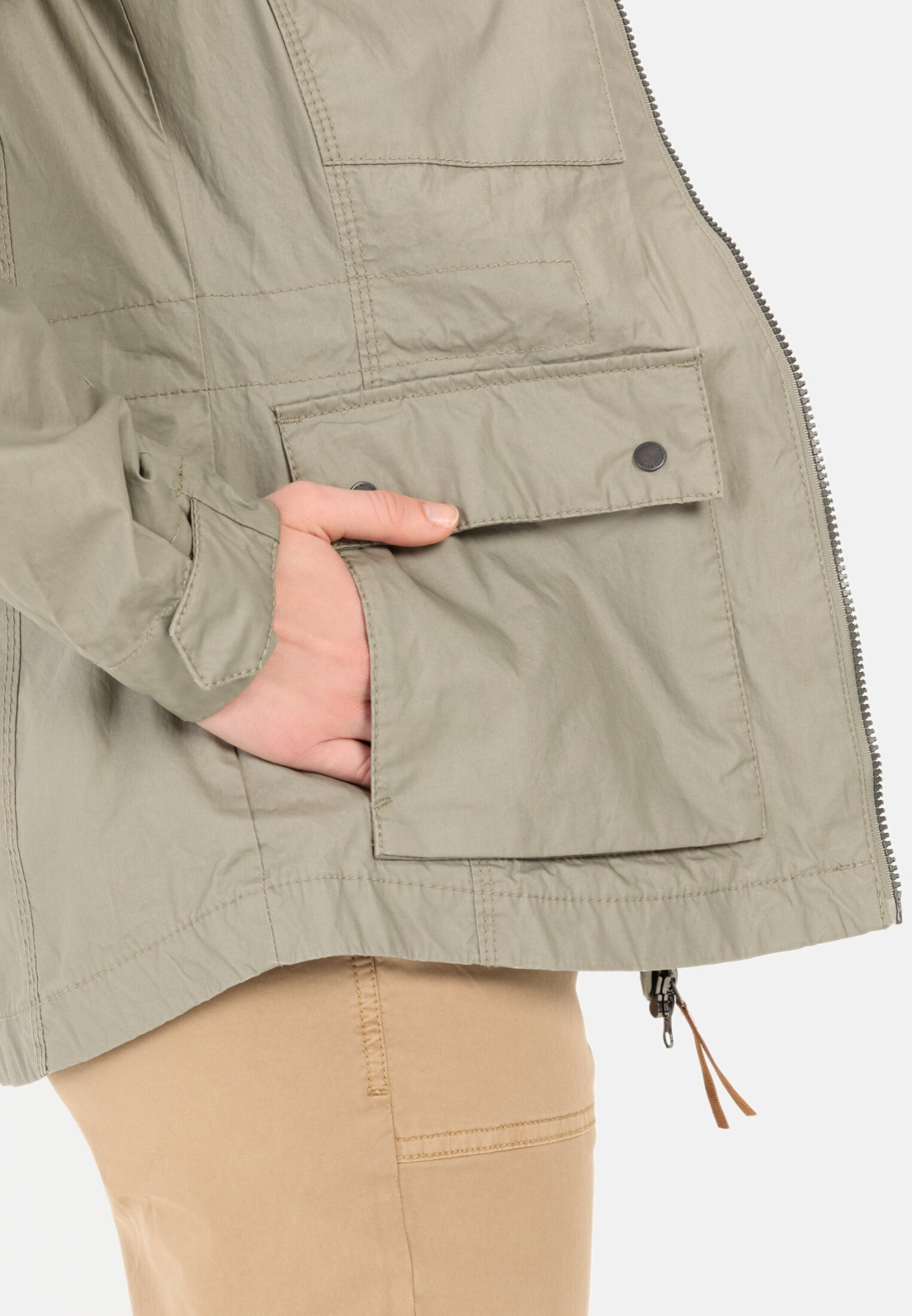 Leichte Jacke für Damen in Salbei | 34 | camel active