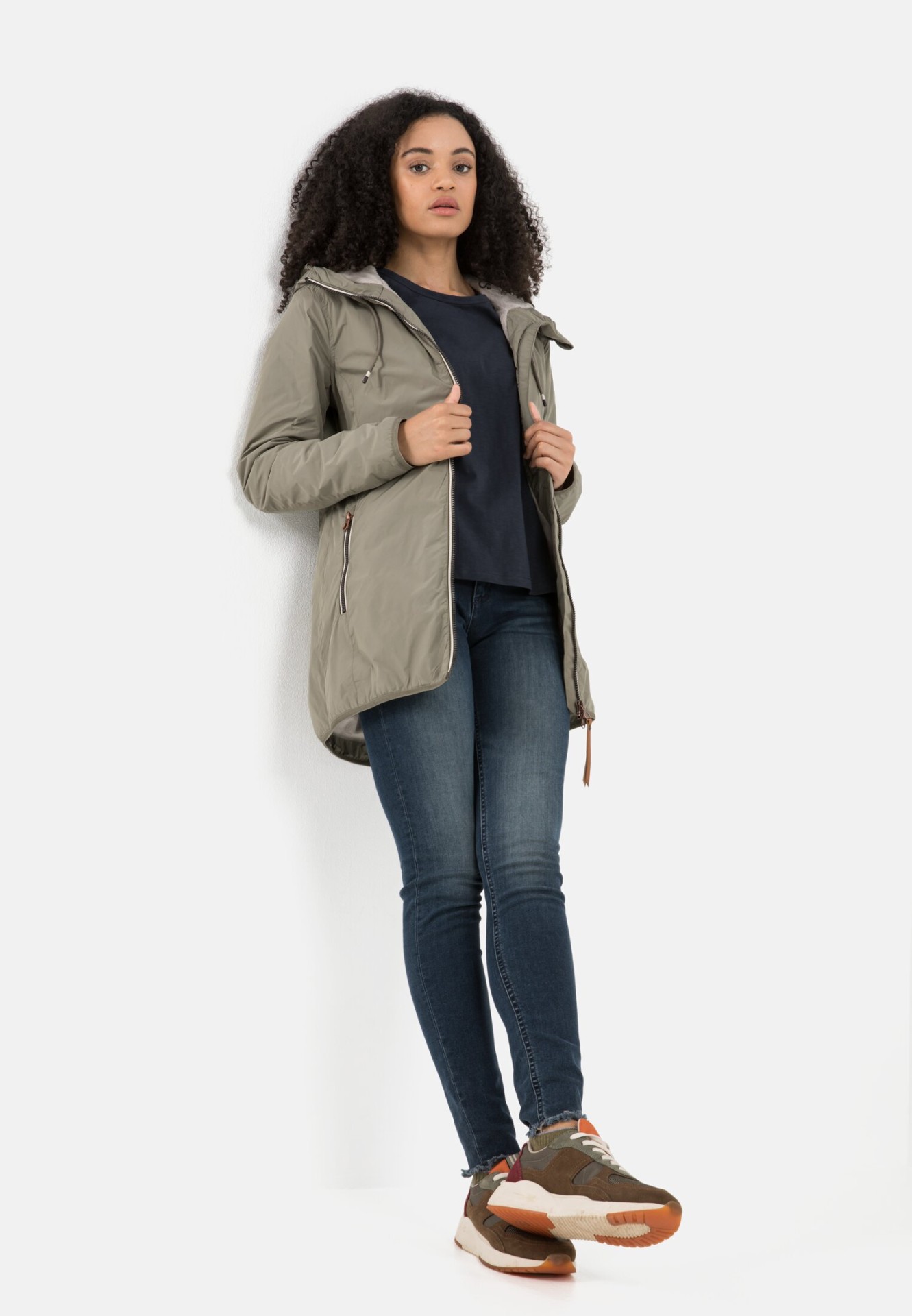 Langer Windbreaker für Damen in Khaki | 34 | camel active