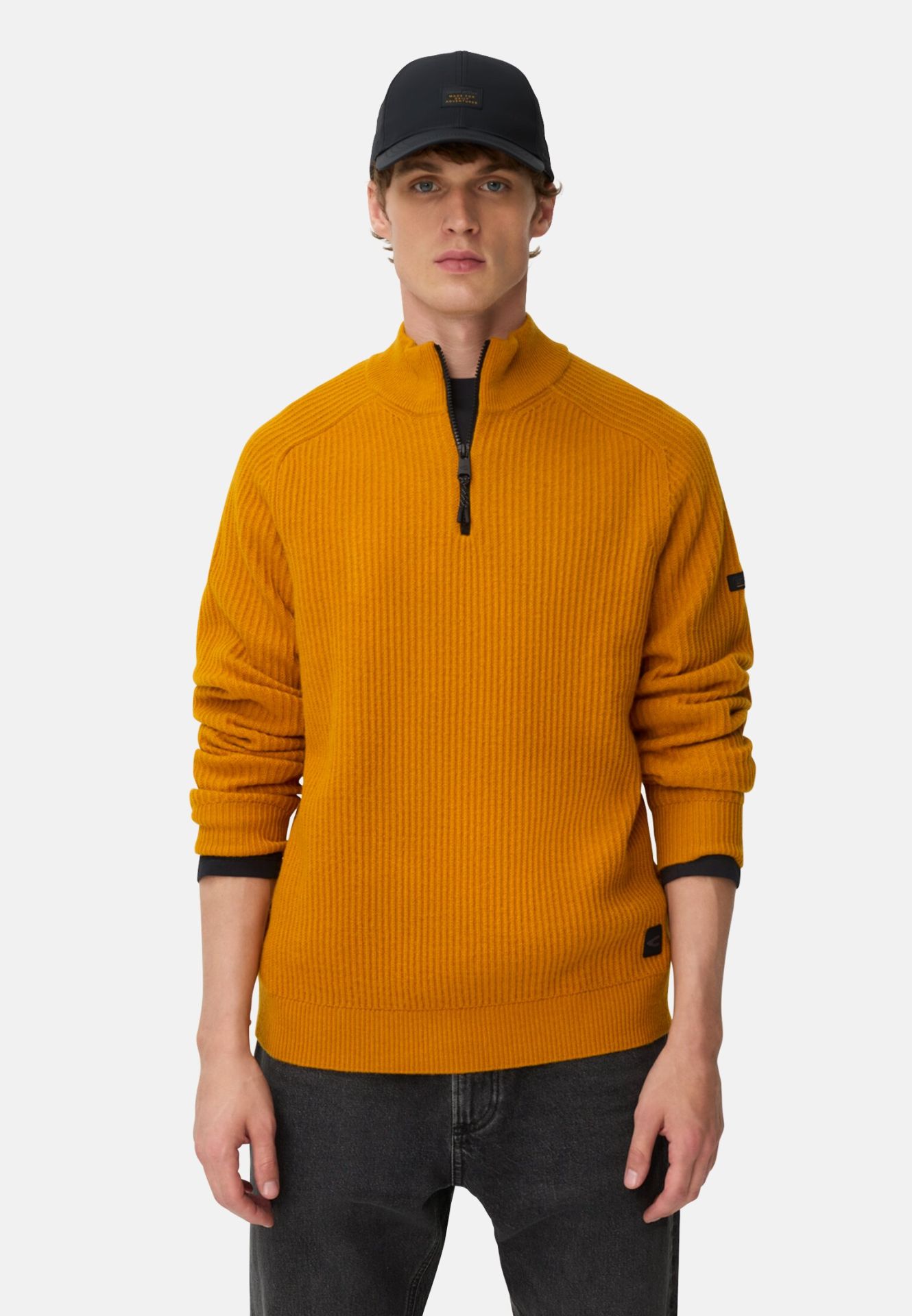 Knitted troyer for Men in orange | camel active